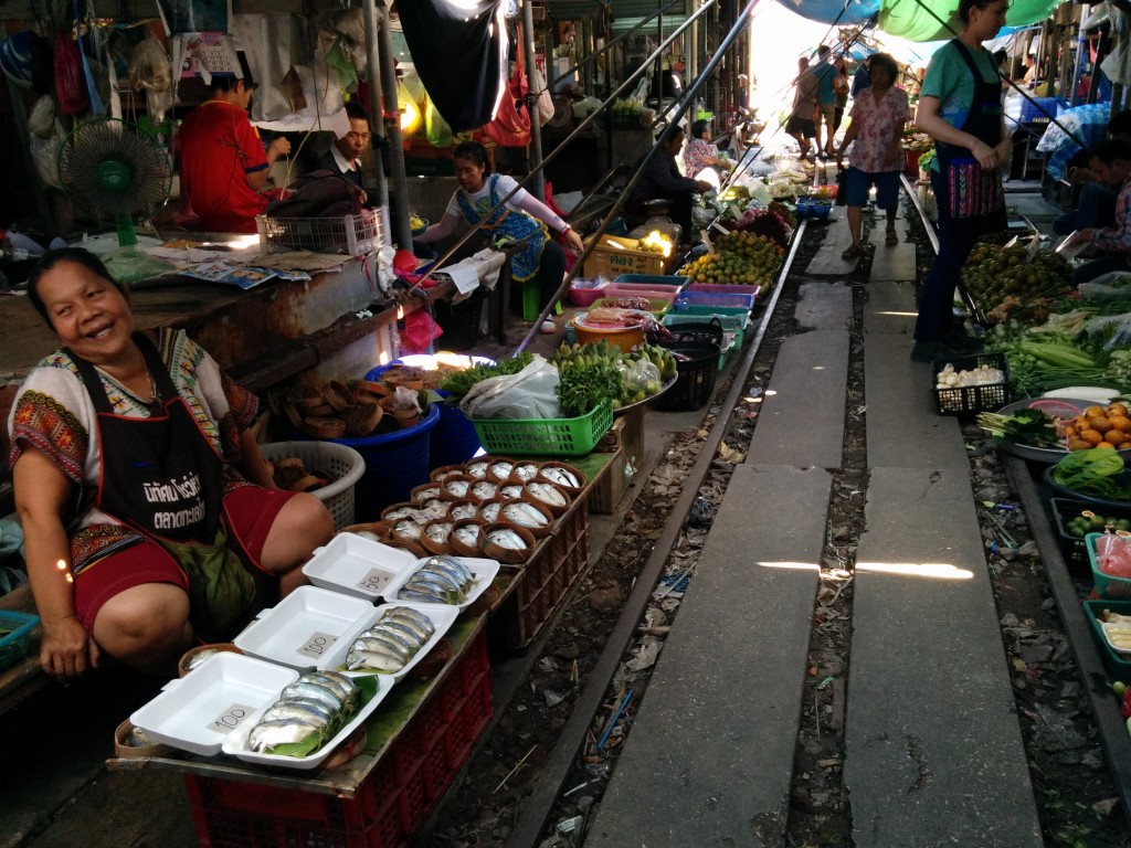 10 amazing things you will see at the famous umbrella market
